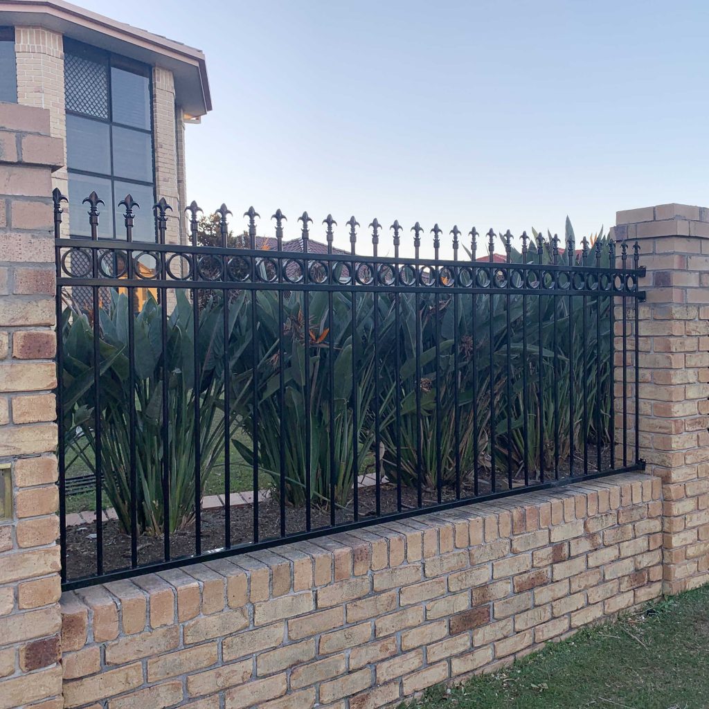 Spear & Ring Top Fence – Platinum Ocean International