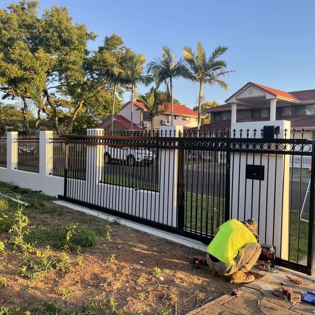 Spear Ring Sliding Gate Kit – Heriton Fence