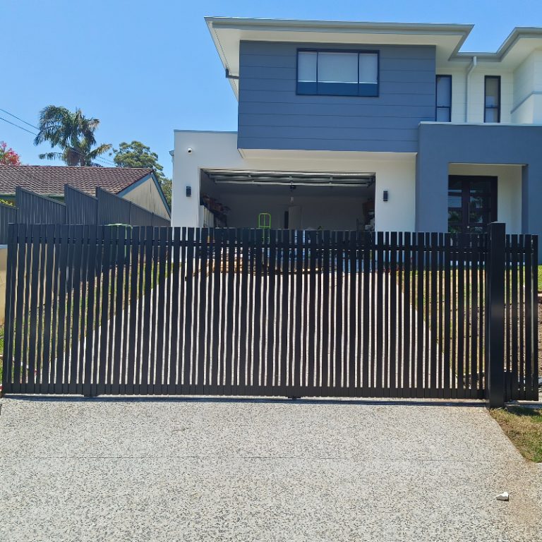 Vertical Batten Sliding Gate Kit – Platinum Ocean International